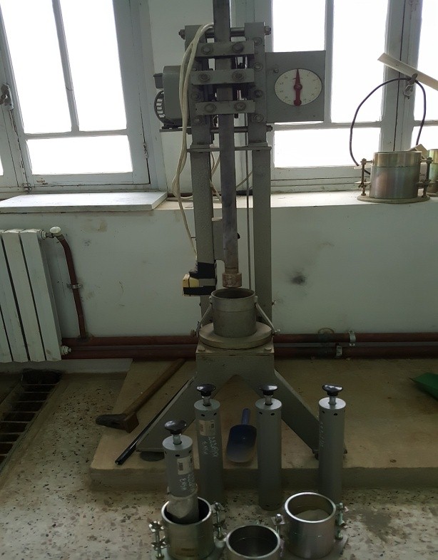 Laboratoire Mécanique des Sols | ENSH